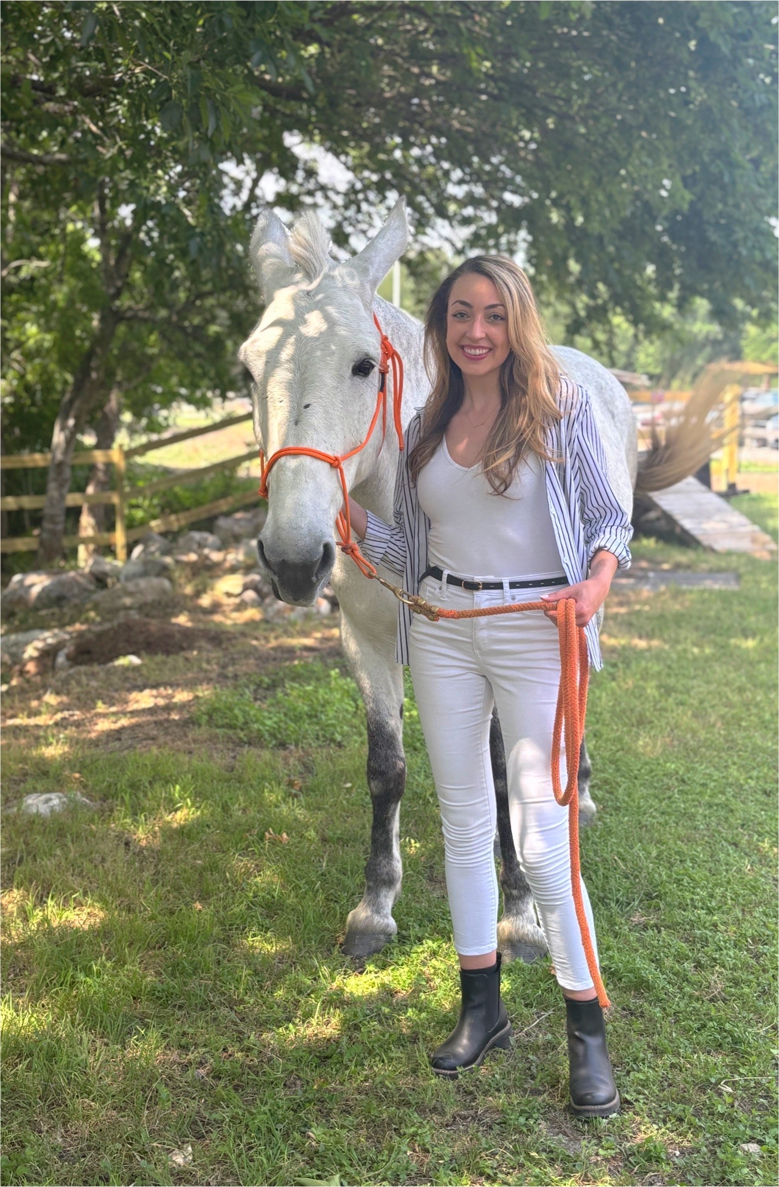 Anna-Ruth Lewis, LMFT-A, LCDC - Healing with Horses Ranch
